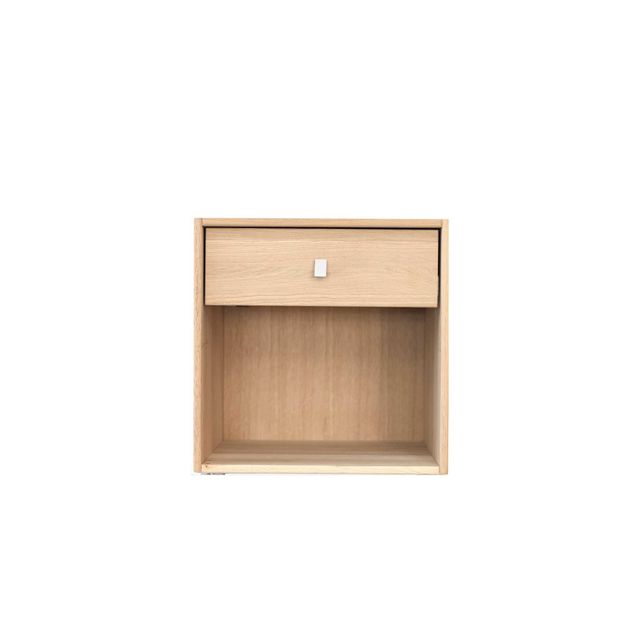 Square Classic | Klassisk sengebord i massiv fingertappet eg – Hjemme Hos